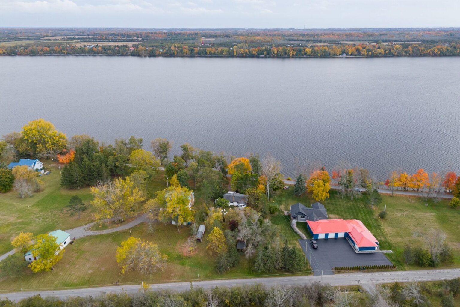 Don't judge this modest Prince Edward County cottage by its exterior ...
